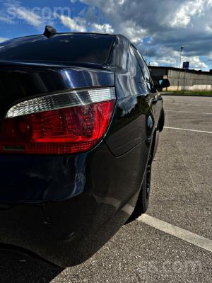 Melns BMW 530 2005 Daugavpils, ar dzinēja tilpumu 3.00 L un nobraukumu 334 tūkst. km par 5500 €, foto 5 vietnē AUTOMOTO.COM.LV