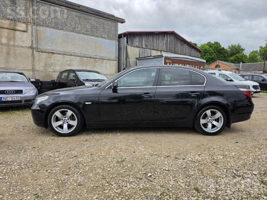 Melns BMW 530 2005 Rēzekne, ar dzinēja tilpumu 3.00 L un nobraukumu 0 tūkst. km par 3800 €, foto 1 vietnē AUTOMOTO.COM.LV