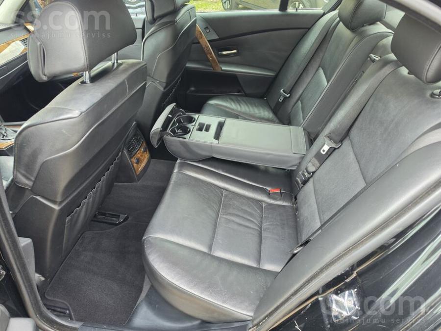 Melns BMW 530 2005 Rēzekne, ar dzinēja tilpumu 3.00 L un nobraukumu 0 tūkst. km par 3800 €, foto 26 vietnē AUTOMOTO.COM.LV