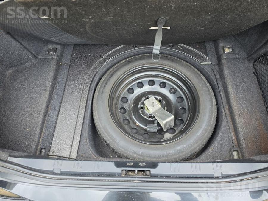 Melns BMW 530 2005 Rēzekne, ar dzinēja tilpumu 3.00 L un nobraukumu 0 tūkst. km par 3800 €, foto 28 vietnē AUTOMOTO.COM.LV