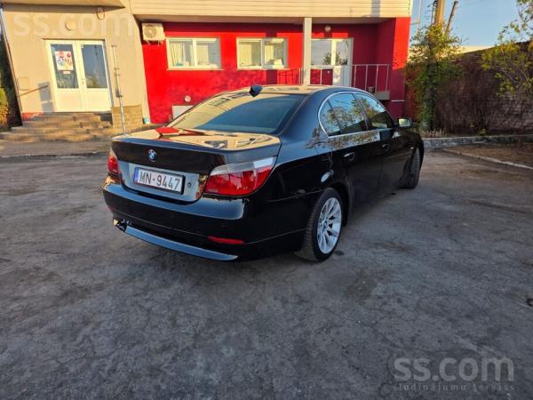 Melns BMW 530 2005 Daugavpils, ar dzinēja tilpumu 3.00 L un nobraukumu 385 tūkst. km par 3700 €, foto 6 vietnē AUTOMOTO.COM.LV