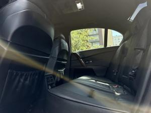 Black BMW 530 2005 in Riga, with an engine capacity of 3.00 L and mileage of 380 thousand km for 4990 €, photo 6 on AUTOMOTO.COM.LV