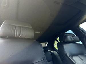 Black BMW 530 2005 in Riga, with an engine capacity of 3.00 L and mileage of 380 thousand km for 4990 €, photo 9 on AUTOMOTO.COM.LV