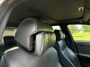 Black BMW 530 2005 in Riga, with an engine capacity of 3.00 L and mileage of 380 thousand km for 4990 €, photo 10 on AUTOMOTO.COM.LV