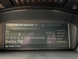 Black BMW 530 2005 in Riga, with an engine capacity of 3.00 L and mileage of 380 thousand km for 4990 €, photo 12 on AUTOMOTO.COM.LV