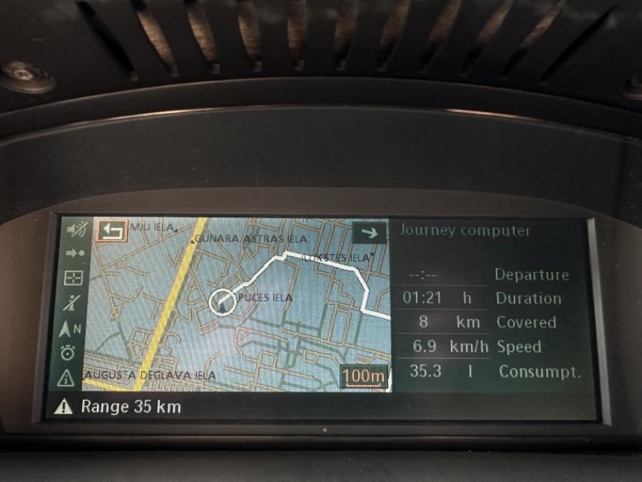 Black BMW 530 2005 in Riga, with an engine capacity of 3.00 L and mileage of 380 thousand km for 4990 €, photo 14 on AUTOMOTO.COM.LV