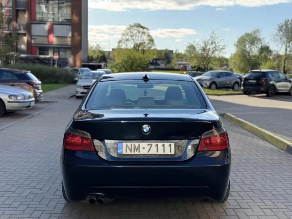 Black BMW 530 2005 in Riga, with an engine capacity of 3.00 L and mileage of 359 thousand km for 4490 €, photo 3 on AUTOMOTO.COM.LV