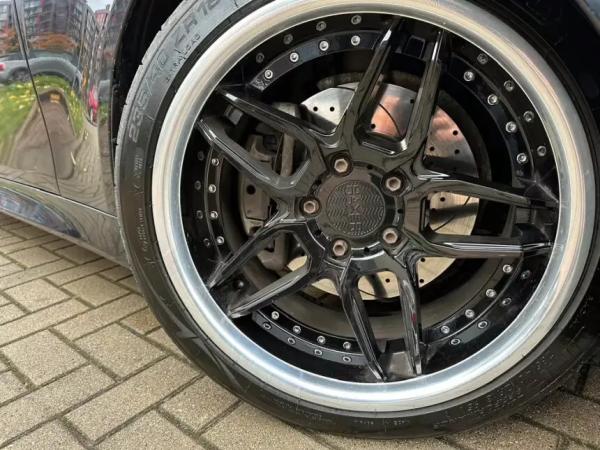 Black BMW 530 2005 in Riga, with an engine capacity of 3.00 L and mileage of 378 thousand km for 4990 €, photo 5 on AUTOMOTO.COM.LV