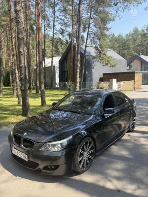 Black BMW 530 2005 in Vilnius, with an engine capacity of 0.00 L and mileage of 550 thousand km for 3750 €, photo 3 on AUTOMOTO.COM.LV