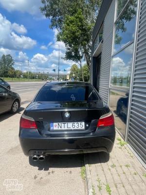 Melns BMW 530 2005 Kauņa, ar dzinēja tilpumu 3.00 L un nobraukumu 423 tūkst. km par 3000 €, foto 6 vietnē AUTOMOTO.COM.LV