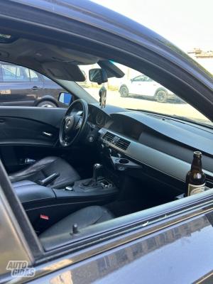 Melns BMW 530 2005 Kauņa, ar dzinēja tilpumu 3.00 L un nobraukumu 423 tūkst. km par 3000 €, foto 11 vietnē AUTOMOTO.COM.LV