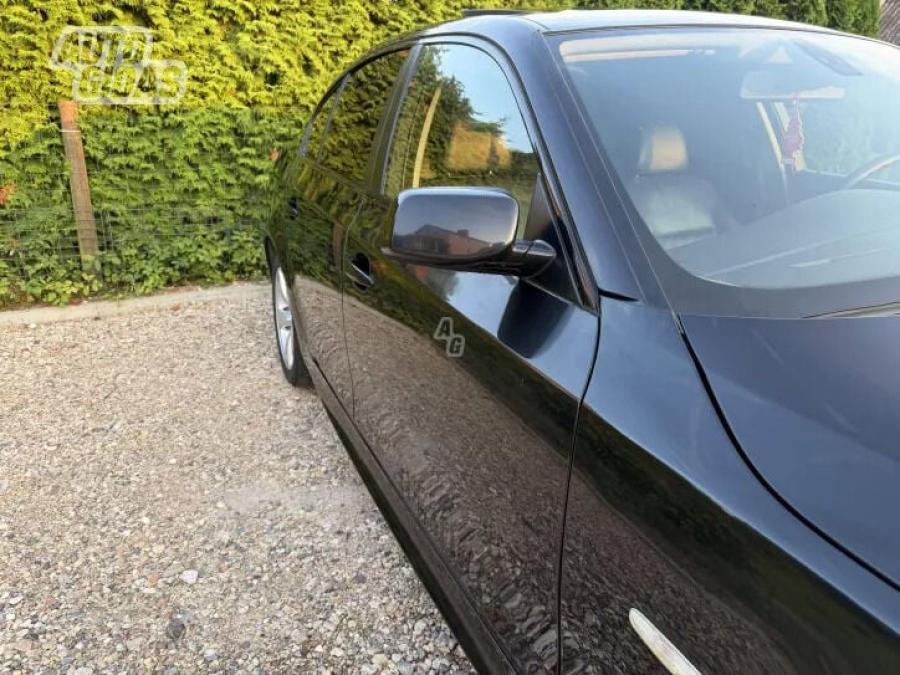 Black BMW 530 2005 in Salcininkai, with an engine capacity of 3.00 L and mileage of 368 thousand km for 5700 €, photo 13 on AUTOMOTO.COM.LV