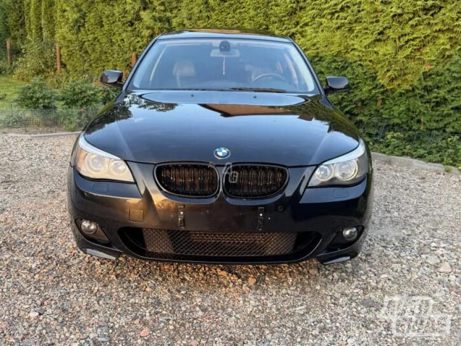 Black BMW 530 2005 in Salcininkai, with an engine capacity of 3.00 L and mileage of 368 thousand km for 5700 €, photo 16 on AUTOMOTO.COM.LV
