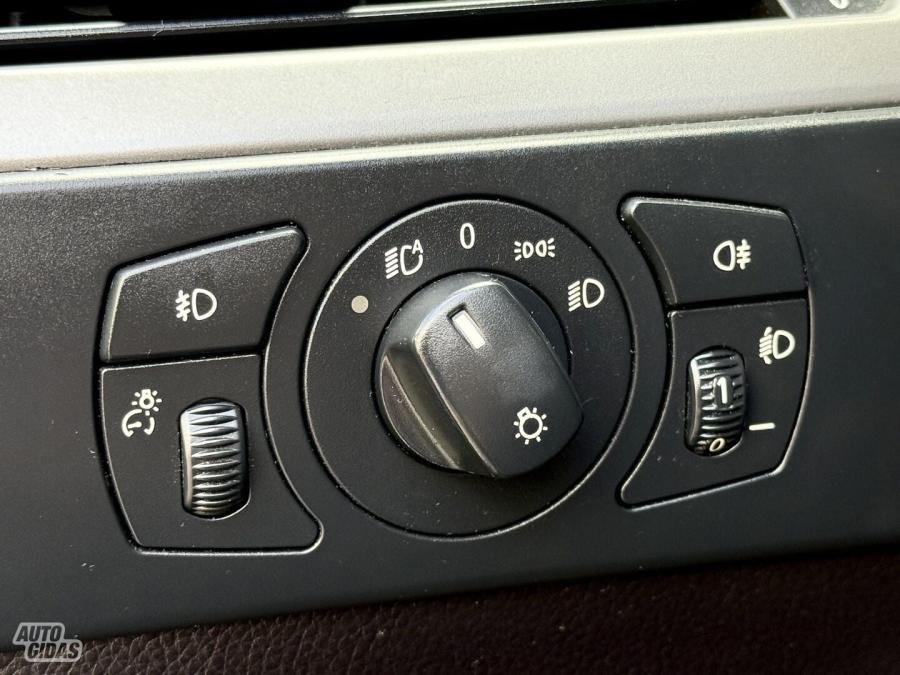 Black BMW 530 2005 in Kaunas, with an engine capacity of 3.00 L and mileage of 377 thousand km for 3500 €, photo 11 on AUTOMOTO.COM.LV