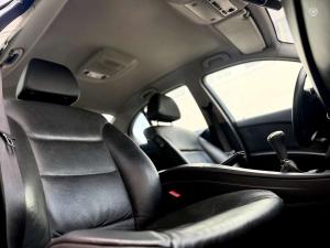 Black BMW 530 2005 in Kaunas, with an engine capacity of 2.99 L and mileage of 377 thousand km for 3500 €, photo 15 on AUTOMOTO.COM.LV
