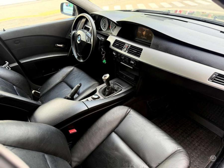 Black BMW 530 2005 in Kaunas, with an engine capacity of 2.99 L and mileage of 377 thousand km for 3500 €, photo 16 on AUTOMOTO.COM.LV