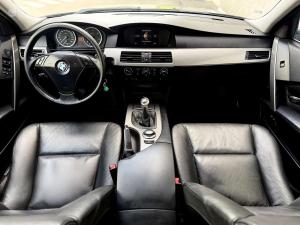 Black BMW 530 2005 in Kaunas, with an engine capacity of 2.99 L and mileage of 377 thousand km for 3500 €, photo 18 on AUTOMOTO.COM.LV