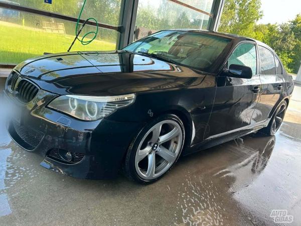 Black BMW 530 2005 in Naujoji Akmene, with an engine capacity of 3.00 L and mileage of 422 thousand km for 3750 €, photo 9 on AUTOMOTO.COM.LV
