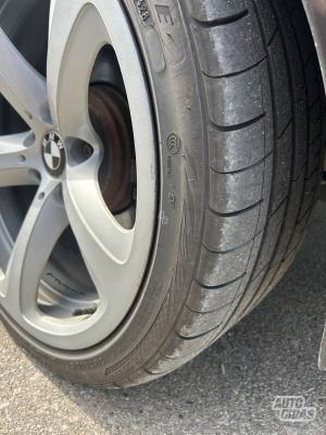Melns BMW 530 2005 Naujoji Akmenė, ar dzinēja tilpumu 3.00 L un nobraukumu 422 tūkst. km par 3750 €, foto 15 vietnē AUTOMOTO.COM.LV