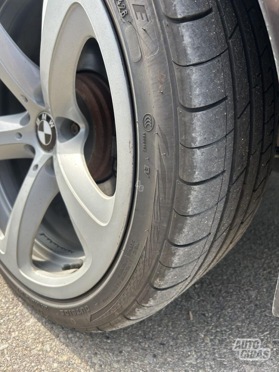 Melns BMW 530 2005 Naujoji Akmenė, ar dzinēja tilpumu 3.00 L un nobraukumu 422 tūkst. km par 3750 €, foto 15 vietnē AUTOMOTO.COM.LV
