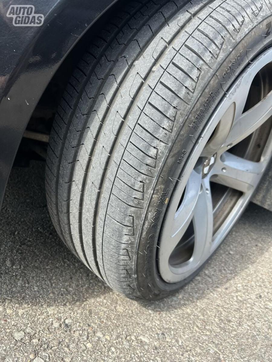 Melns BMW 530 2005 Naujoji Akmenė, ar dzinēja tilpumu 3.00 L un nobraukumu 422 tūkst. km par 3750 €, foto 16 vietnē AUTOMOTO.COM.LV