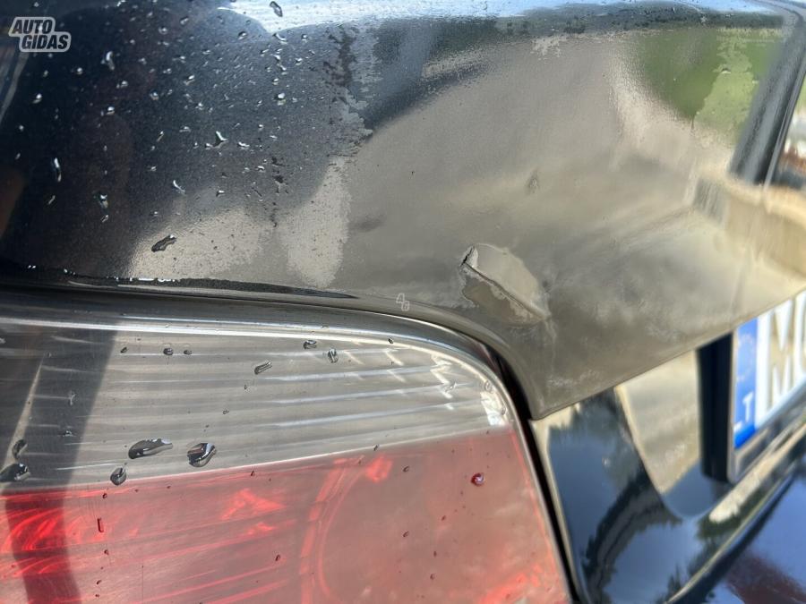 Melns BMW 530 2005 Naujoji Akmenė, ar dzinēja tilpumu 3.00 L un nobraukumu 422 tūkst. km par 3750 €, foto 19 vietnē AUTOMOTO.COM.LV