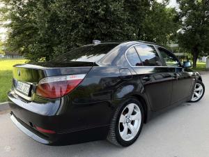 Melns BMW 530 2005 Kauņa, ar dzinēja tilpumu 2.49 L un nobraukumu 398 tūkst. km par 3250 €, foto 5 vietnē AUTOMOTO.COM.LV