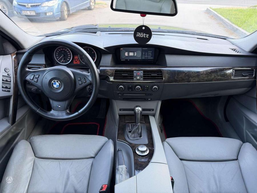 Melns BMW 530 2005 Kauņa, ar dzinēja tilpumu 2.49 L un nobraukumu 398 tūkst. km par 3250 €, foto 12 vietnē AUTOMOTO.COM.LV