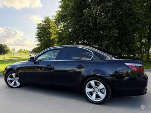 Melns BMW 530 2005 Kauņa, ar dzinēja tilpumu 2.49 L un nobraukumu 398 tūkst. km par 3250 €, foto 22 vietnē AUTOMOTO.COM.LV