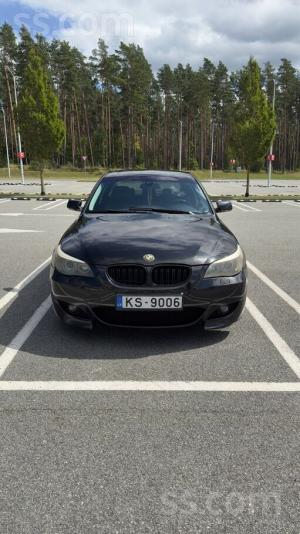 Melns BMW 530 2005 Rīga, ar dzinēja tilpumu 3.00 L un nobraukumu 347 tūkst. km par 4000 €, foto  vietnē AUTOMOTO.COM.LV