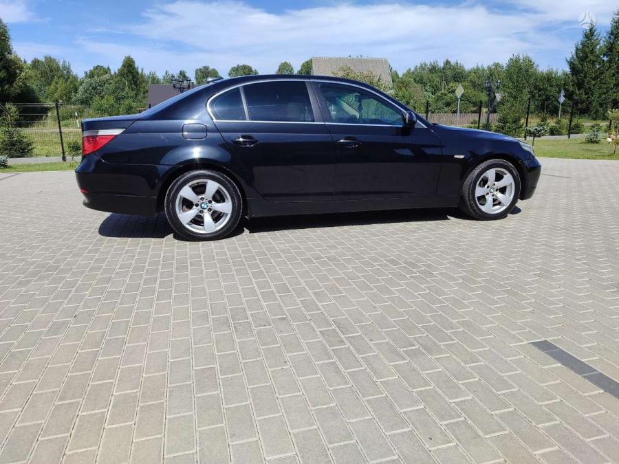 Black BMW 530 2005 in Vilnius, with an engine capacity of 2.99 L and mileage of 408 thousand km for 2950 €, photo 5 on AUTOMOTO.COM.LV