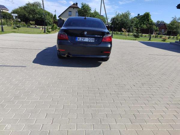 Melns BMW 530 2005 Viļņa, ar dzinēja tilpumu 2.99 L un nobraukumu 408 tūkst. km par 2950 €, foto 7 vietnē AUTOMOTO.COM.LV