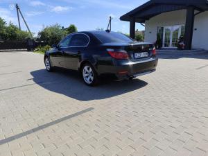Black BMW 530 2005 in Vilnius, with an engine capacity of 2.99 L and mileage of 408 thousand km for 2950 €, photo 8 on AUTOMOTO.COM.LV
