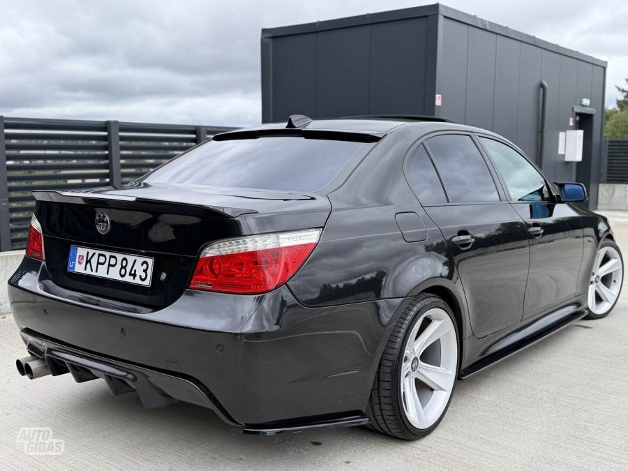 Black BMW 530 2005 in Vilnius, with an engine capacity of 3.00 L and mileage of 354 thousand km for 5240 €, photo 5 on AUTOMOTO.COM.LV