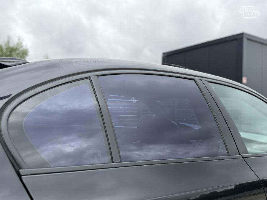 Black BMW 530 2005 in Vilnius, with an engine capacity of 3.00 L and mileage of 354 thousand km for 5240 €, photo 15 on AUTOMOTO.COM.LV