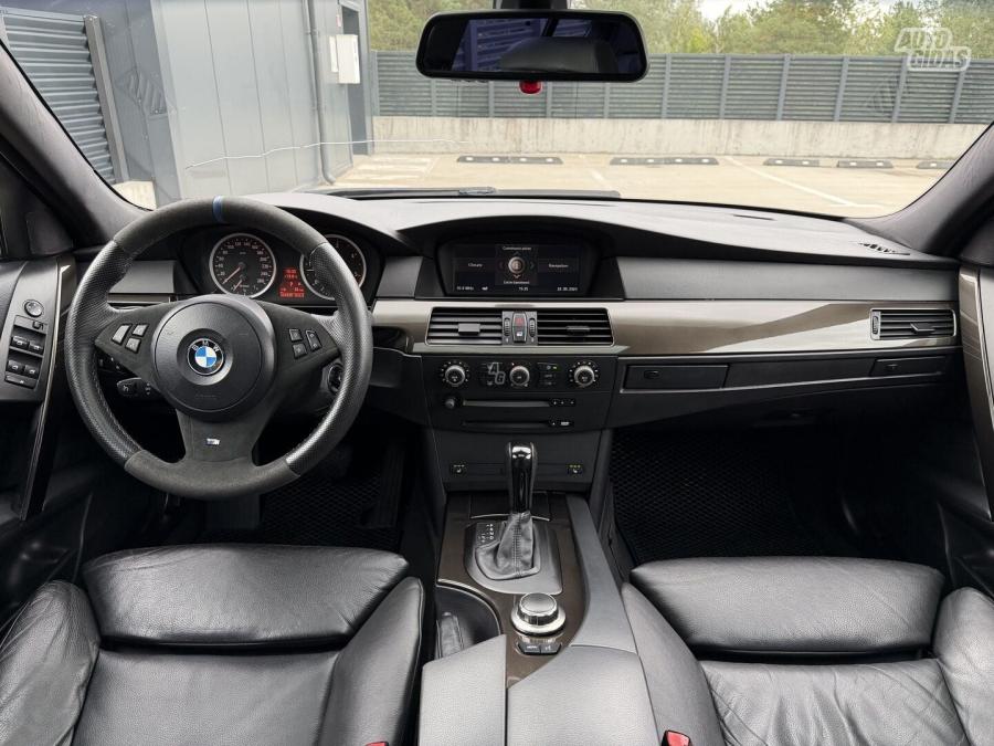 Black BMW 530 2005 in Vilnius, with an engine capacity of 3.00 L and mileage of 354 thousand km for 5240 €, photo 19 on AUTOMOTO.COM.LV