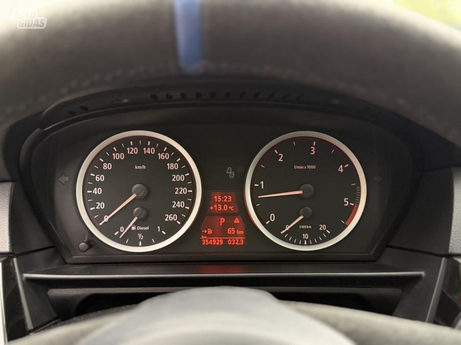 Black BMW 530 2005 in Vilnius, with an engine capacity of 3.00 L and mileage of 354 thousand km for 5240 €, photo 28 on AUTOMOTO.COM.LV