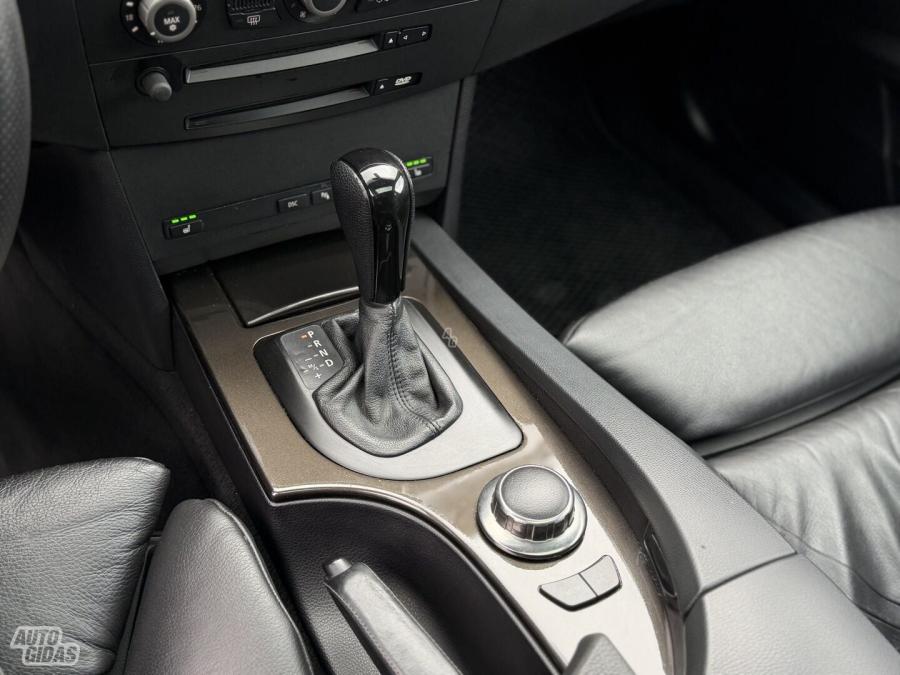 Black BMW 530 2005 in Vilnius, with an engine capacity of 3.00 L and mileage of 354 thousand km for 5240 €, photo 33 on AUTOMOTO.COM.LV