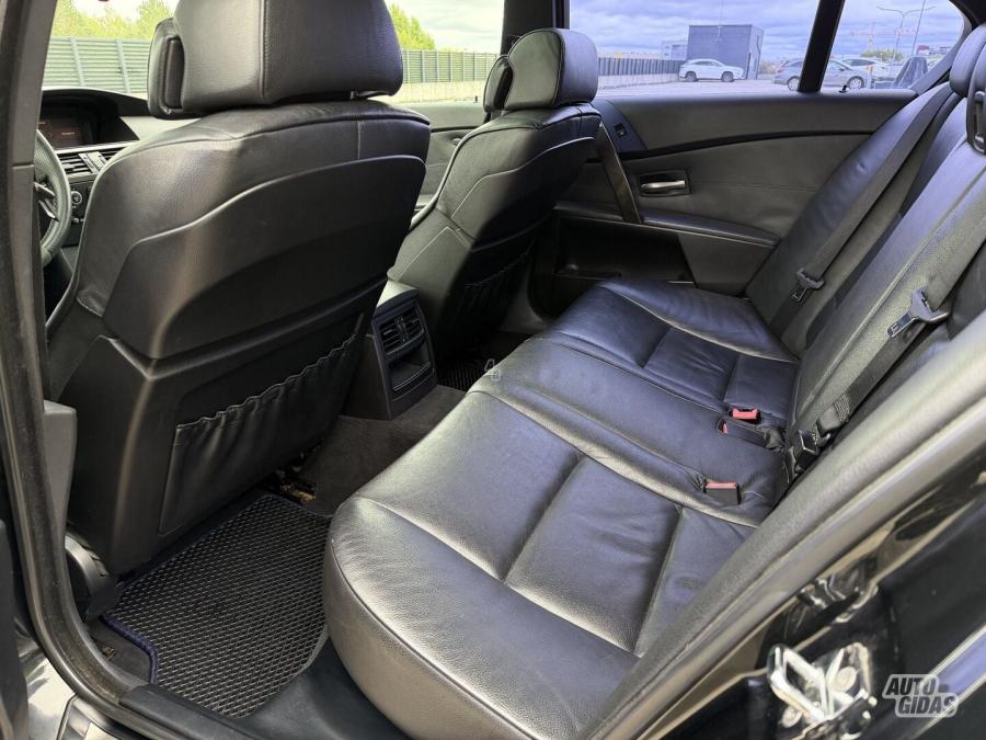 Black BMW 530 2005 in Vilnius, with an engine capacity of 3.00 L and mileage of 354 thousand km for 5240 €, photo 37 on AUTOMOTO.COM.LV