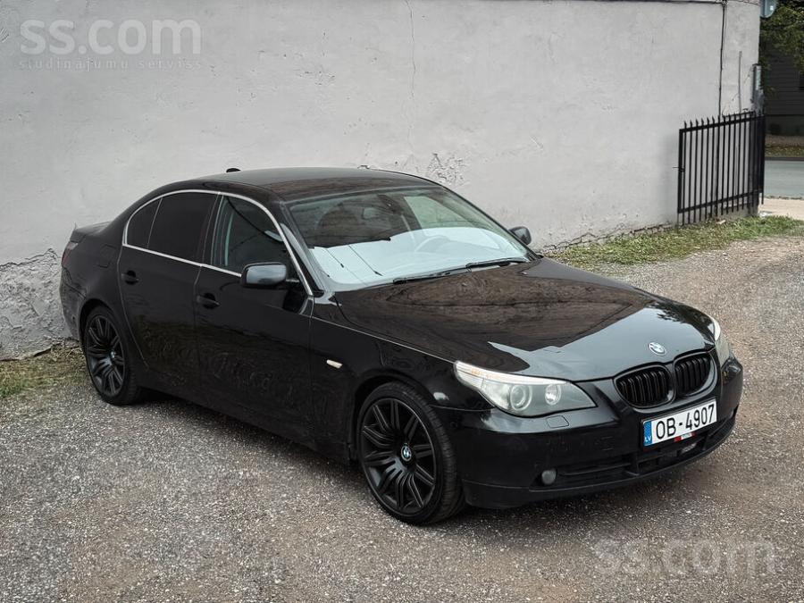 Melns BMW 530 2005 Rīga, ar dzinēja tilpumu 3.00 L un nobraukumu 380 tūkst. km par 3150 €, foto 3 vietnē AUTOMOTO.COM.LV