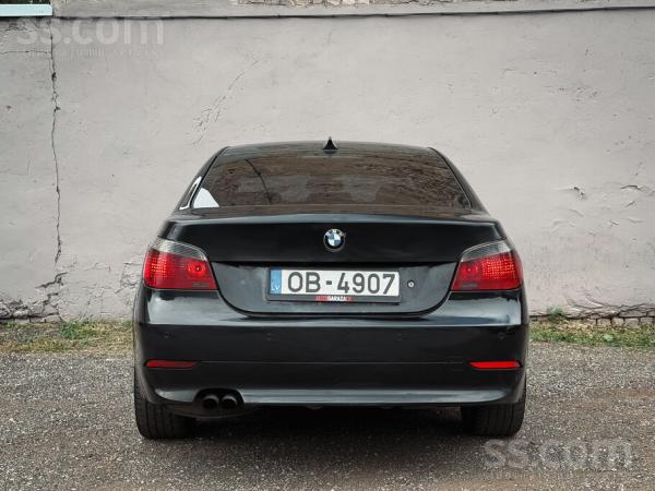 Black BMW 530 2005 in Riga, with an engine capacity of 3.00 L and mileage of 380 thousand km for 3150 €, photo 4 on AUTOMOTO.COM.LV