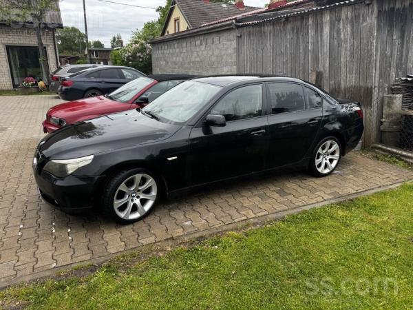 Melns BMW 530 2005 Valmiera, ar dzinēja tilpumu 3.00 L un nobraukumu 339 tūkst. km par 3950 €, foto 3 vietnē AUTOMOTO.COM.LV