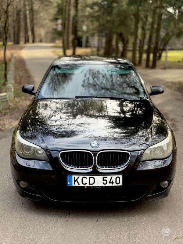 Black BMW 530 2006 in Vilnius, with an engine capacity of 3.00 L and mileage of 291 thousand km for 2900 €, photo 3 on AUTOMOTO.COM.LV