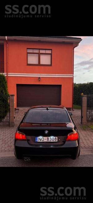 Melns BMW 530 2006 Rīga, ar dzinēja tilpumu 3.00 L un nobraukumu 294 tūkst. km par 6400 €, foto 4 vietnē AUTOMOTO.COM.LV
