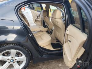 Black BMW 530 2006 in Riga, with an engine capacity of 3.00 L and mileage of 369 thousand km for 4950 €, photo 6 on AUTOMOTO.COM.LV