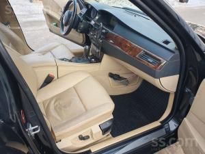Black BMW 530 2006 in Riga, with an engine capacity of 3.00 L and mileage of 369 thousand km for 4950 €, photo 7 on AUTOMOTO.COM.LV