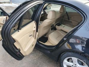 Black BMW 530 2006 in Riga, with an engine capacity of 3.00 L and mileage of 369 thousand km for 4950 €, photo 10 on AUTOMOTO.COM.LV