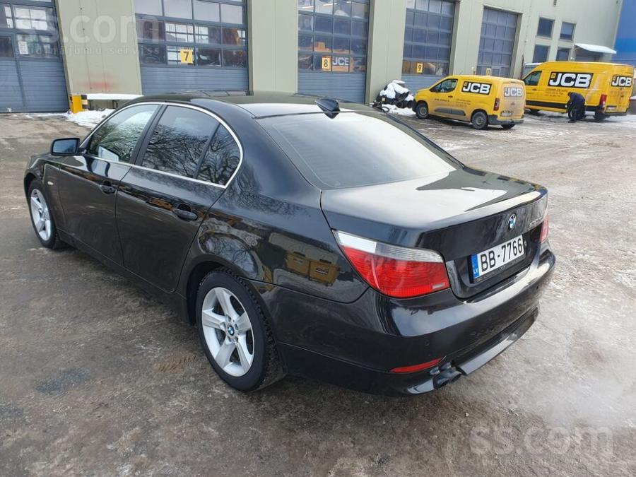 Black BMW 530 2006 in Riga, with an engine capacity of 3.00 L and mileage of 369 thousand km for 4950 €, photo 13 on AUTOMOTO.COM.LV