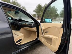 Black BMW 530 2006 in Riga, with an engine capacity of 3.00 L and mileage of 208 thousand km for 5000 €, photo 12 on AUTOMOTO.COM.LV