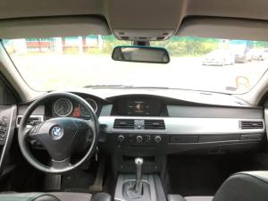 Melns BMW 530 2006 Rīga, ar dzinēja tilpumu 3.00 L un nobraukumu 331 tūkst. km par 4690 €, foto 7 vietnē AUTOMOTO.COM.LV